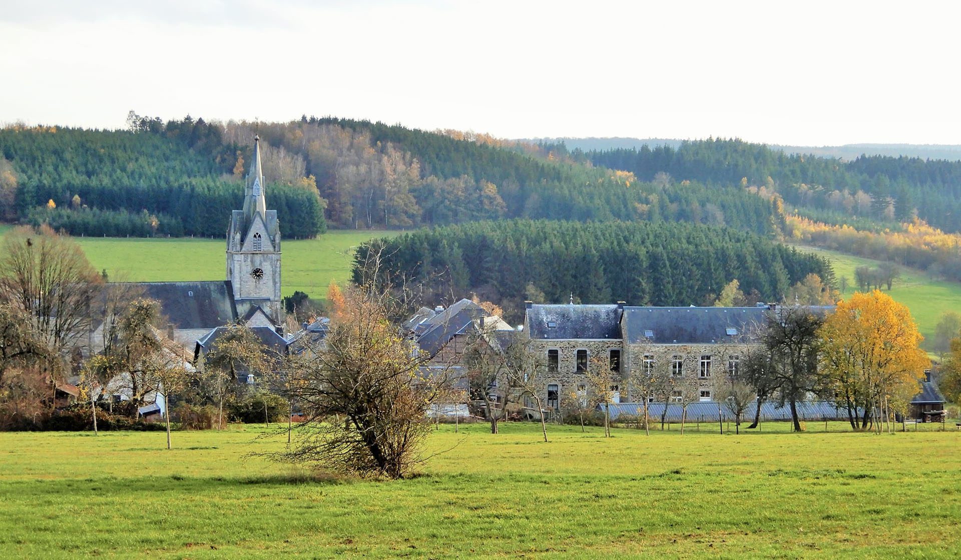 Guide gay de Libin et Destination gay de Libin en Belgique